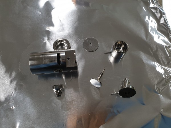 5975C GCMS: Ion source cleaning