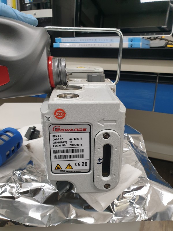 Foreline pump oil 교체