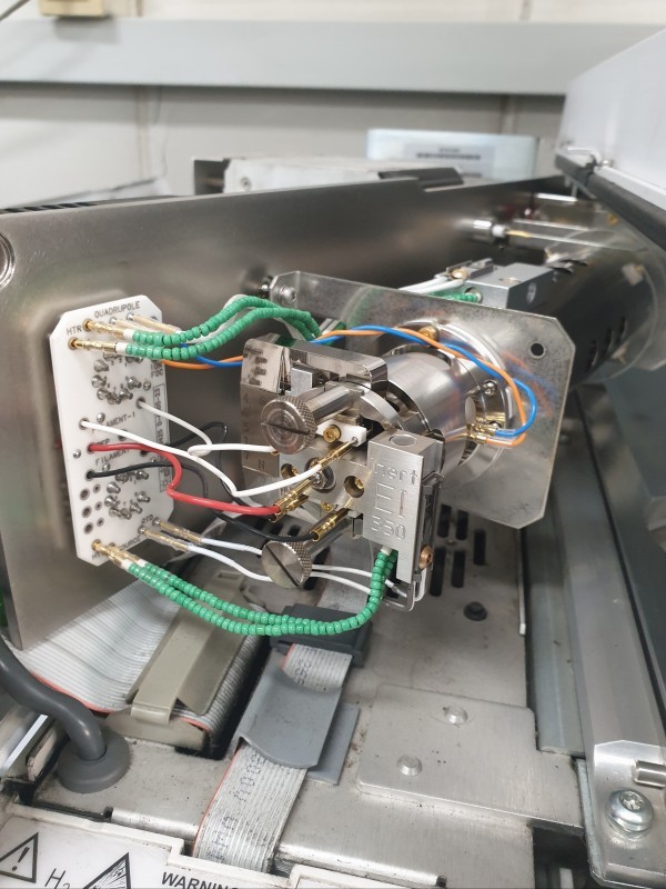 GCMS ion source cleaning